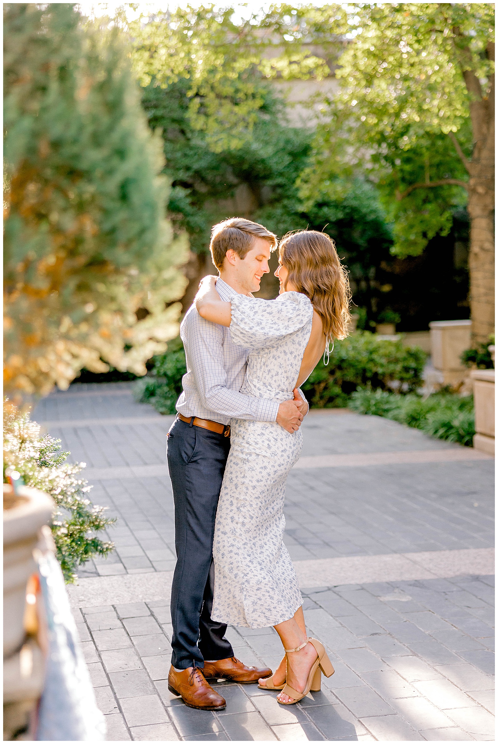 Mackenzie + Thomas at Crescent Court - lizziechristineallen.com